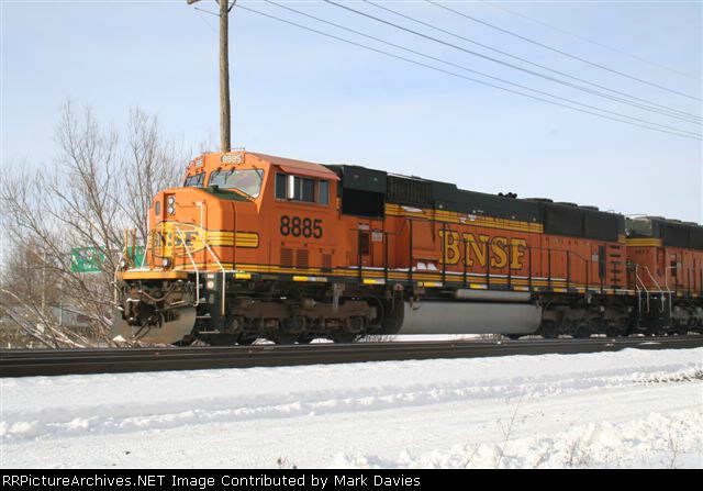 BNSF 8885
